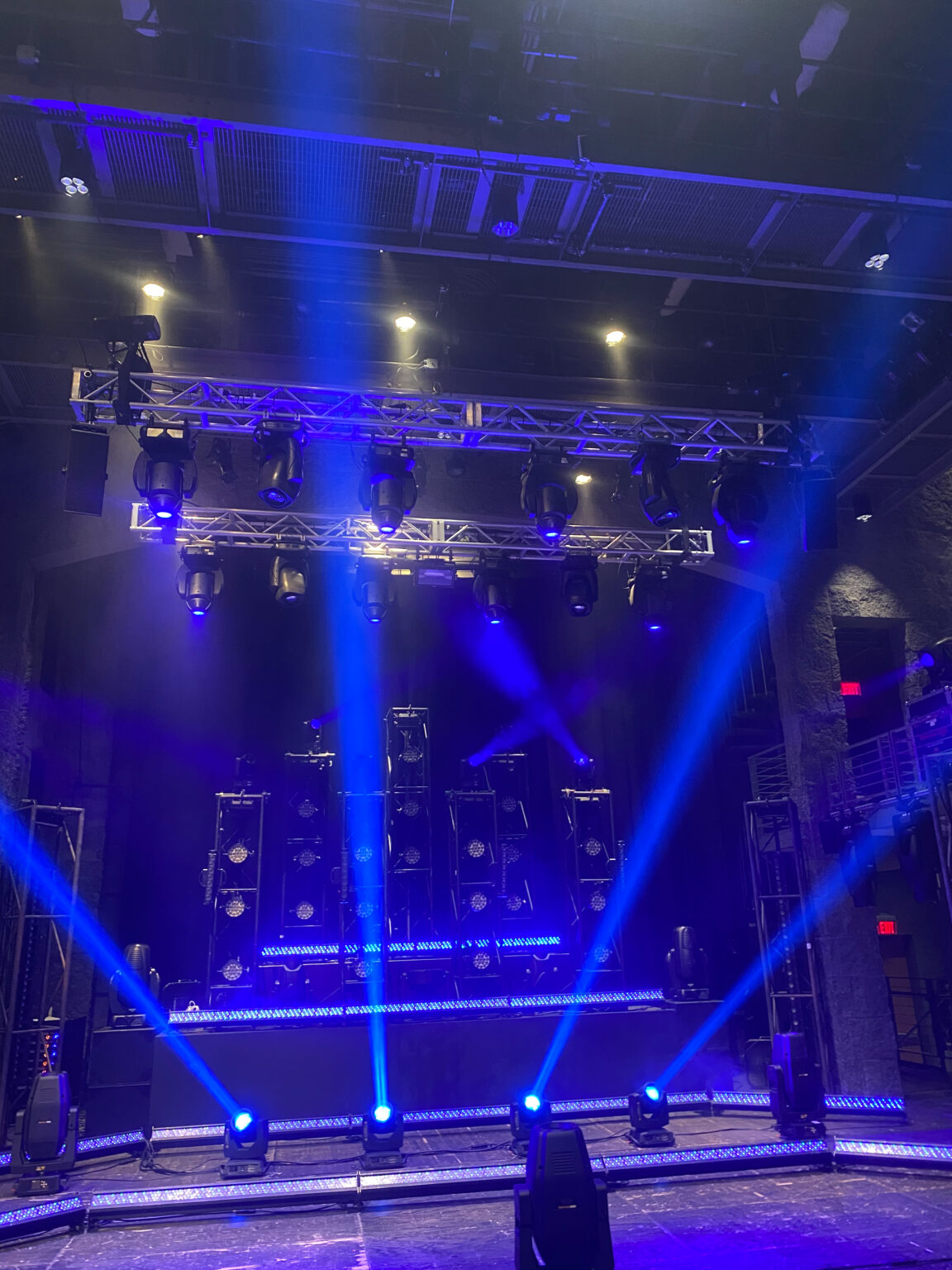 Industry Standard Lighting and Production Rentals | VLS